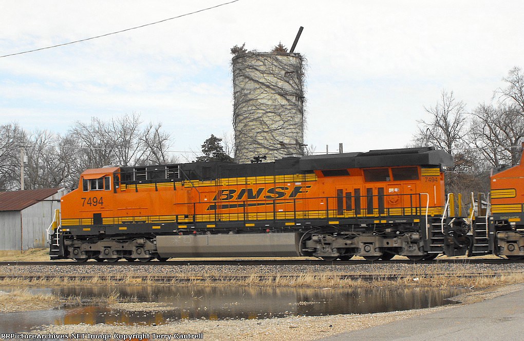 BNSF 7494